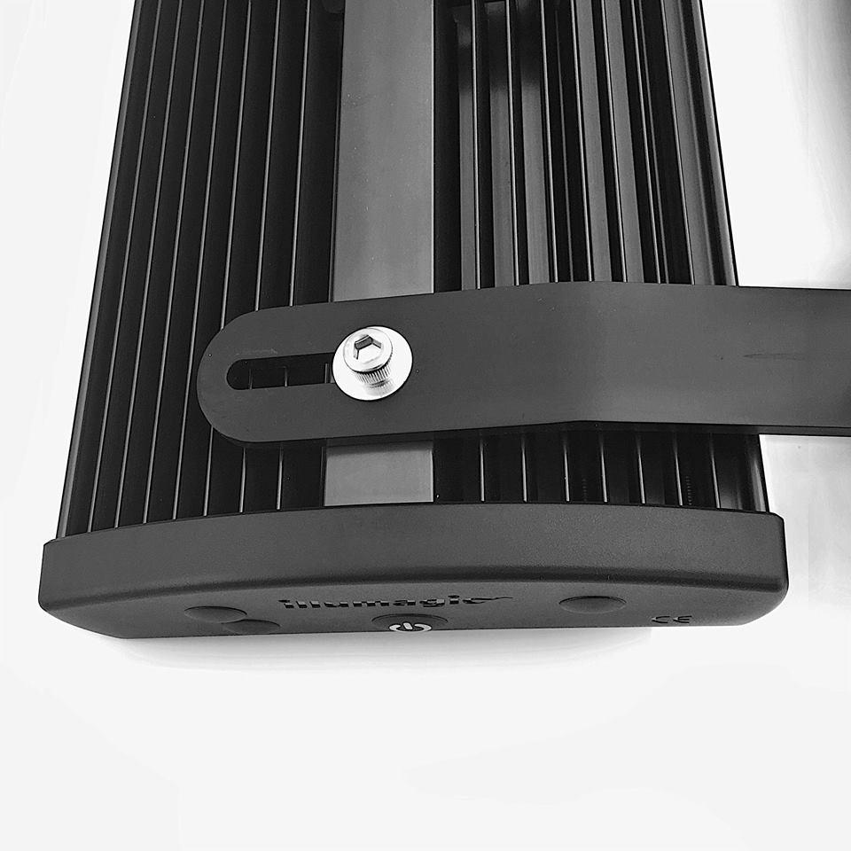 Dual Angled Mount + Hanging Kit – DALUA AU